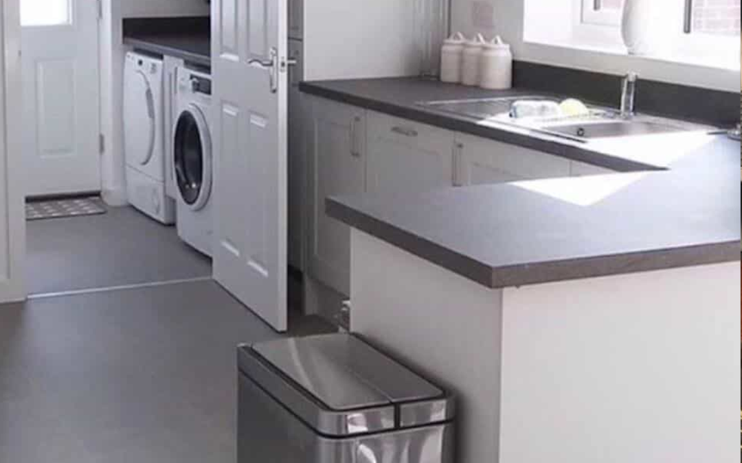 The Deluxe Phantom Bin Top Rated by Expert Reviews – EKO Home